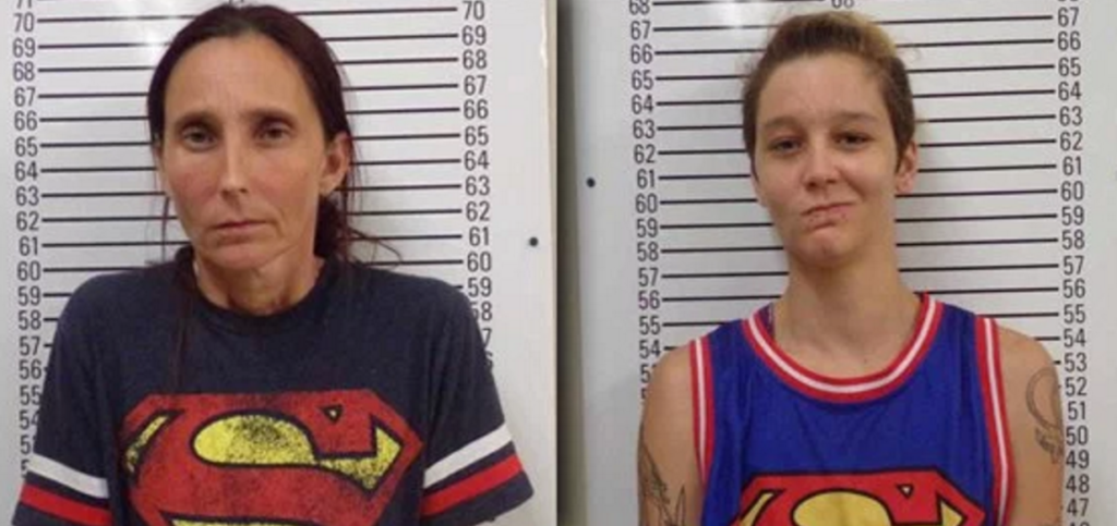 Incesto Madre E Hija Son Arrestadas Por Casarse Entre Ellas 60 9836